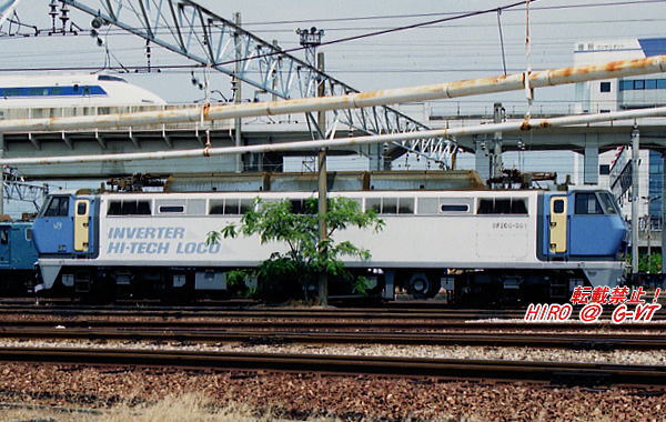 電気機関車EF200-EF210